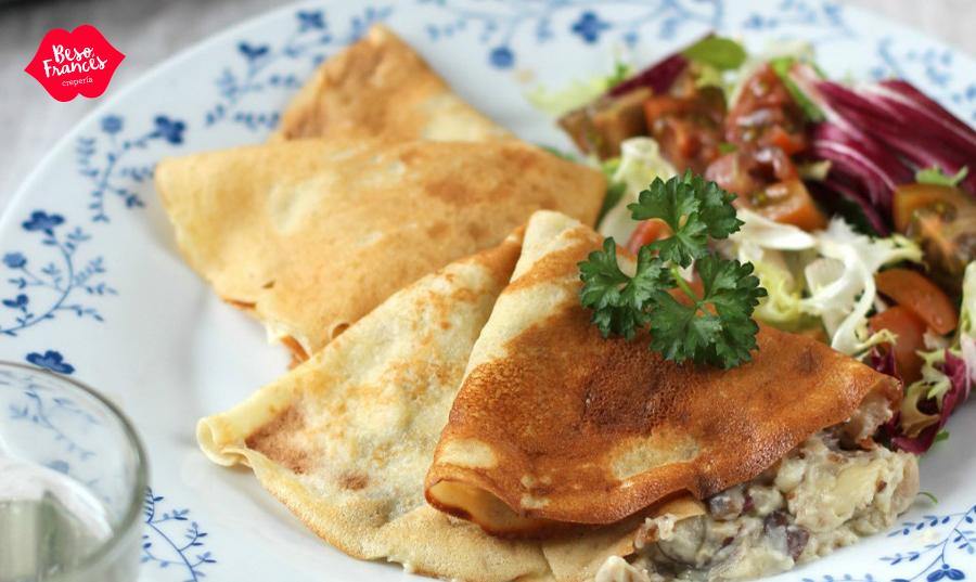 Receta de crepes salados de champiñones, jamón y bechamel – Beso Francés